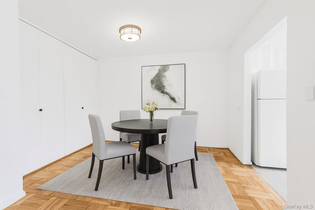 1 Balint Drive # 370, Yonkers, NY 10710 | Ragetté Real Estate