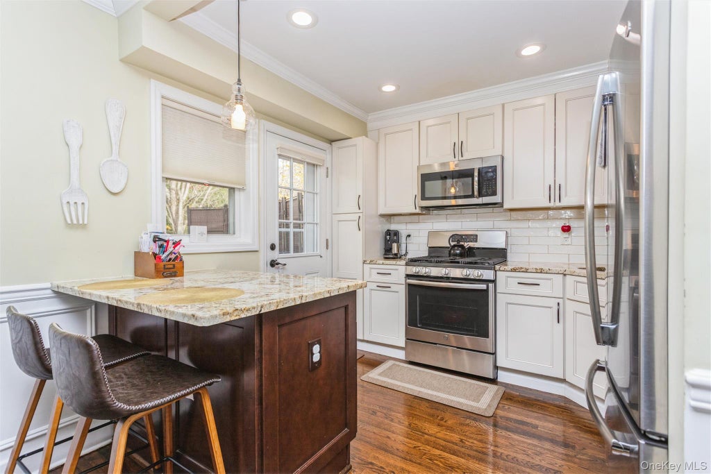 35 Peck Avenue # 35a, Rye, NY 10580 (MLS# 932043) - Michael ...