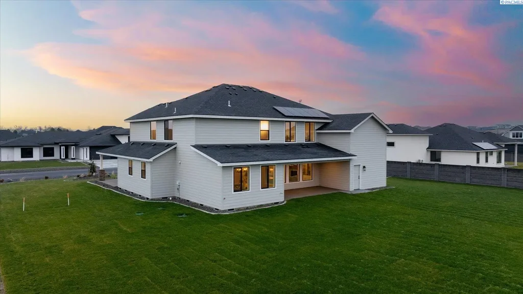 12716 Rock Creek Drive, Pasco Property Listing: MLS® #289613