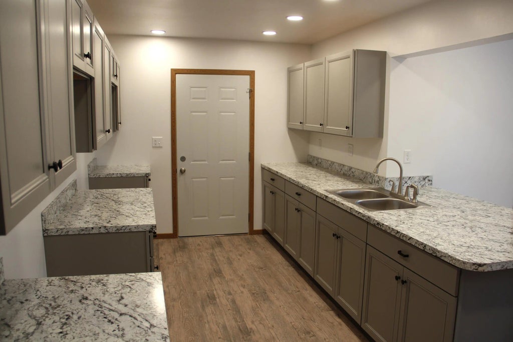 207 W Pugh Street, Martin Property Listing: MLS® #25-605