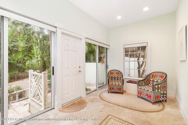 224 Phipps Plaza, Palm Beach Property Listing: MLS® #26-154