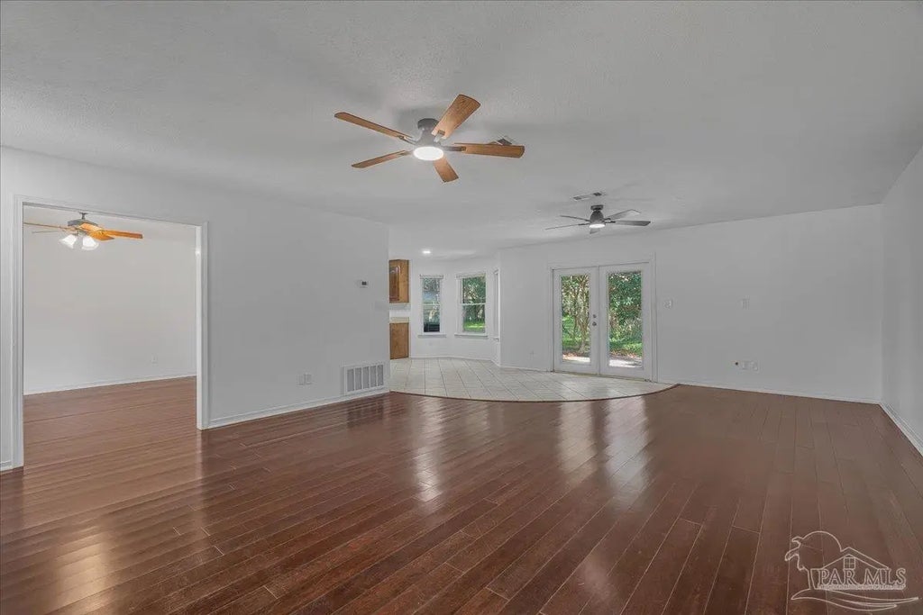 5704 Janet St, Milton Property Listing: MLS® #676195