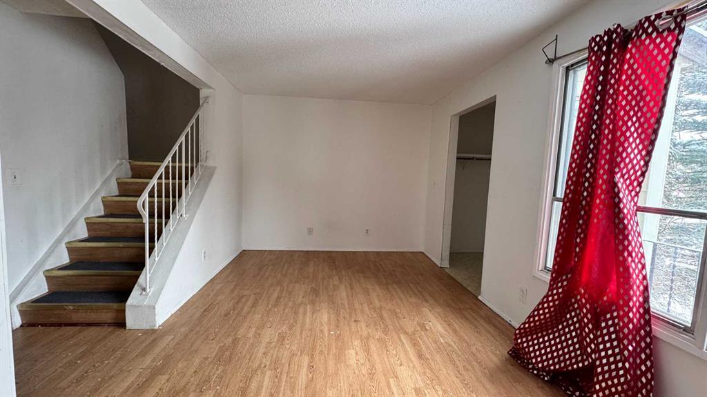 6551 Huntsbay Road Northwest, Calgary Property Listing: MLS® #A2196539