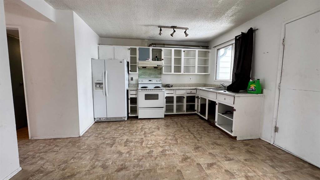 6551 Huntsbay Road Northwest, Calgary Property Listing: MLS® #A2196539