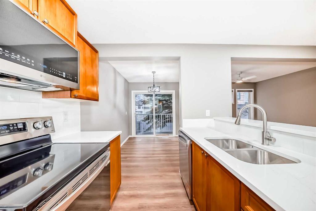 30 Citadel Estates Manor Northwest Calgary T3G 5M8 - MLS A2276426