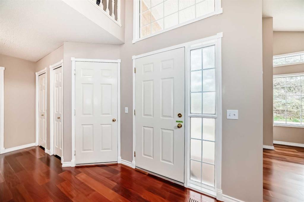 1405 Shawnee Road Southwest, Calgary Property Listing: MLS® #A2276948