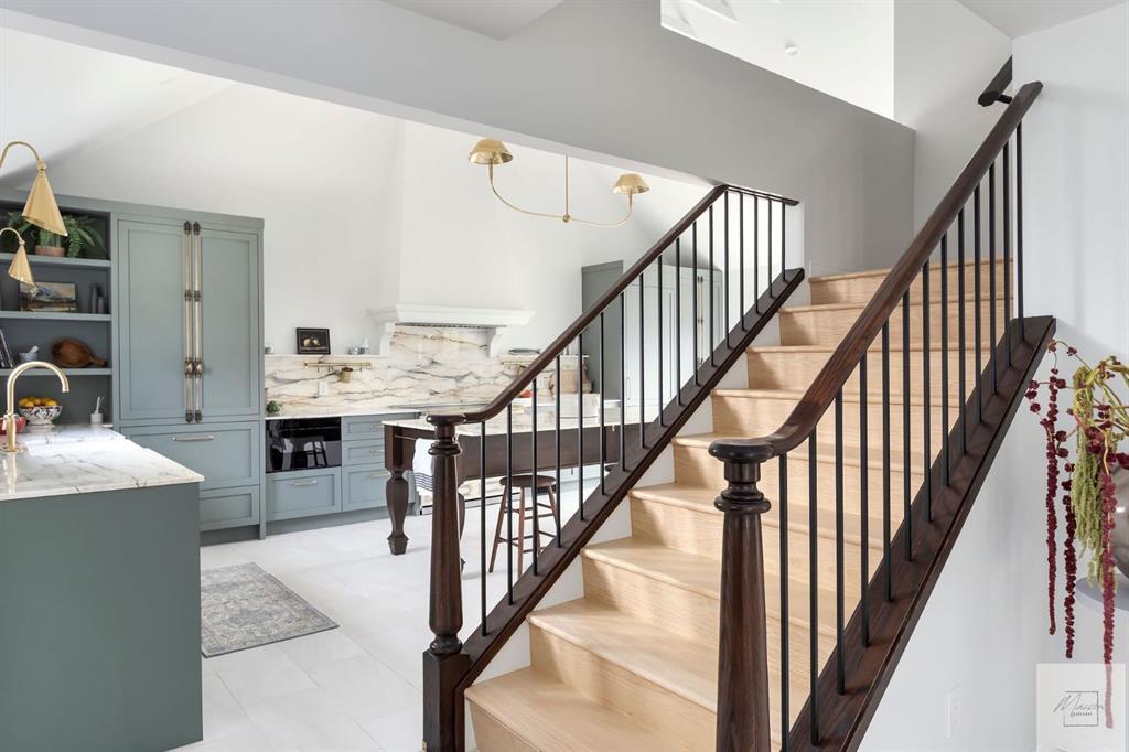 1011 Lake Wapta Way Southeast Calgary T2J 2N8 - MLS A2277262