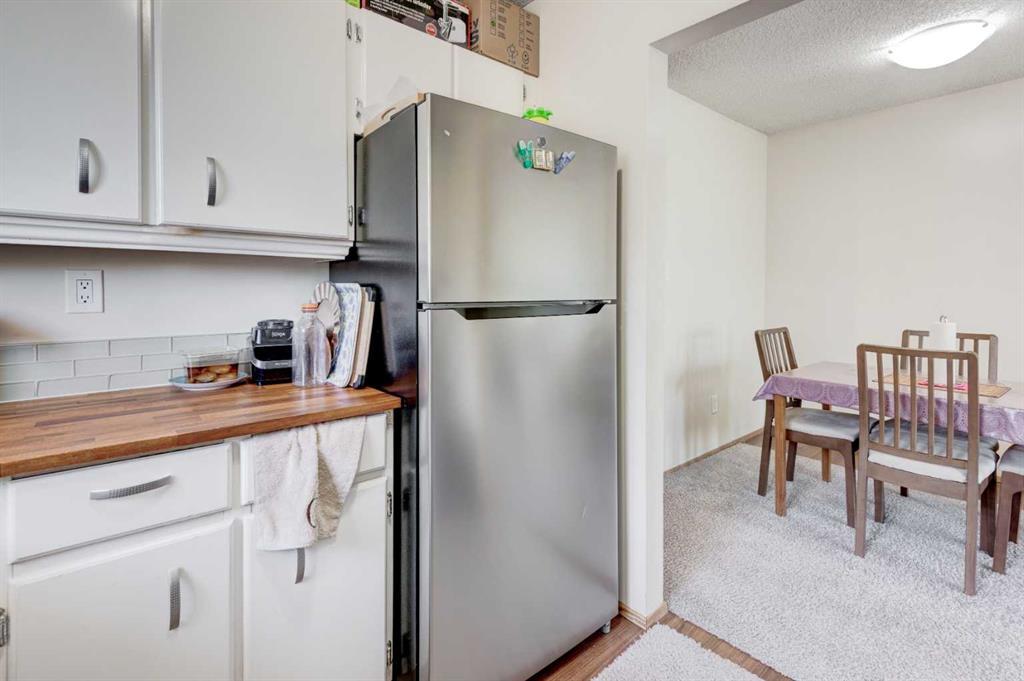 5 Fonda Drive Southeast Calgary T2A 6E4 - MLS A2277733