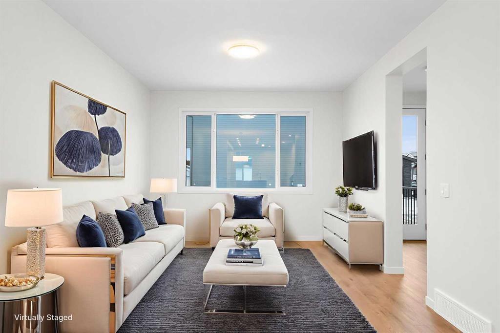 107 Royston Way Nw, Calgary Property Listing: MLS® #A2277807