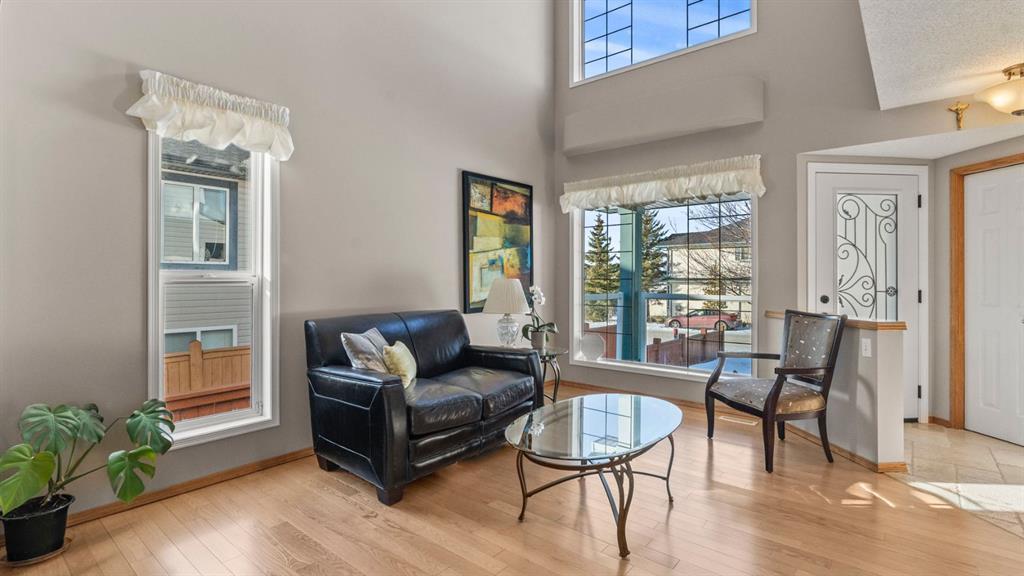 227 Rocky Ridge Close Northwest Calgary T3G 4X2 - MLS A2278094