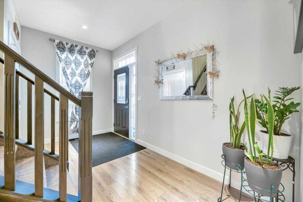 81 Legacy Woods Place Southeast Calgary T2X 2B5 - MLS A2278350