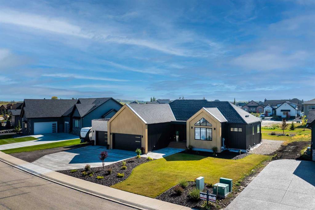 19 Monterra Way, Rural Rocky View County, AB, T4C 0G9
