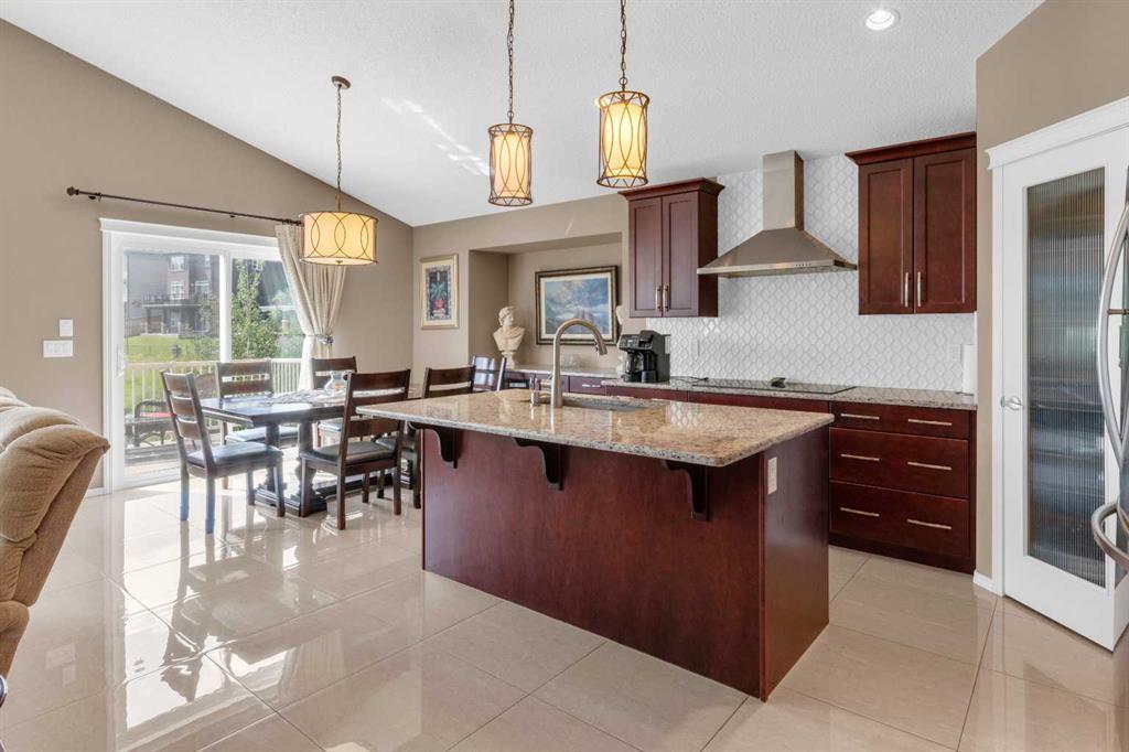 68 Nolanlake View Northwest Calgary T3R 0W3 - MLS A2279315