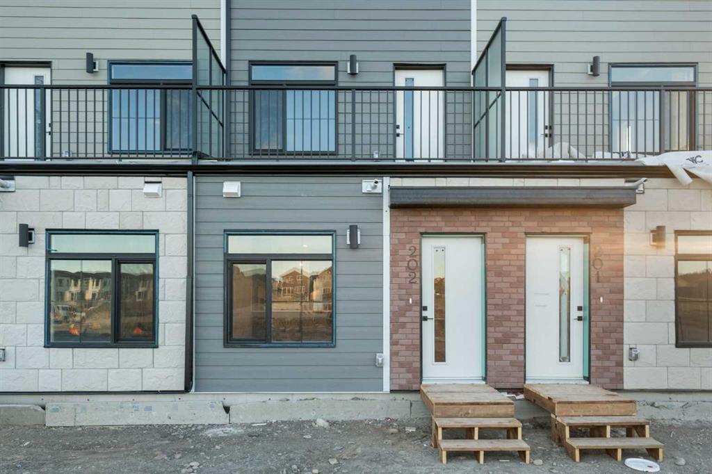 202, 156 Park Street Cochrane T4C 2B8 - MLS A2279942