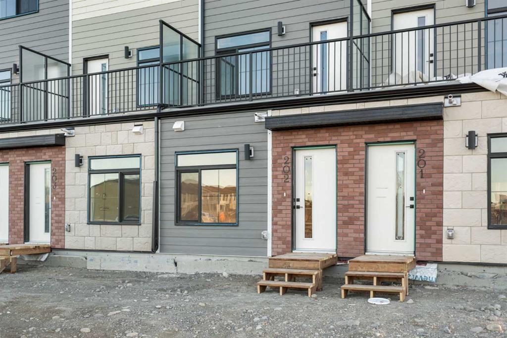 202, 156 Park Street Cochrane T4C 2B8 - MLS A2279942