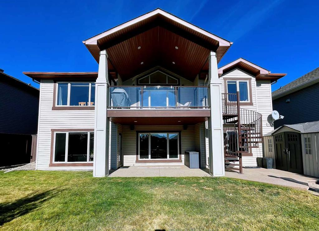 534 Canyon Cove W, Lethbridge, AB, T1K 2N4