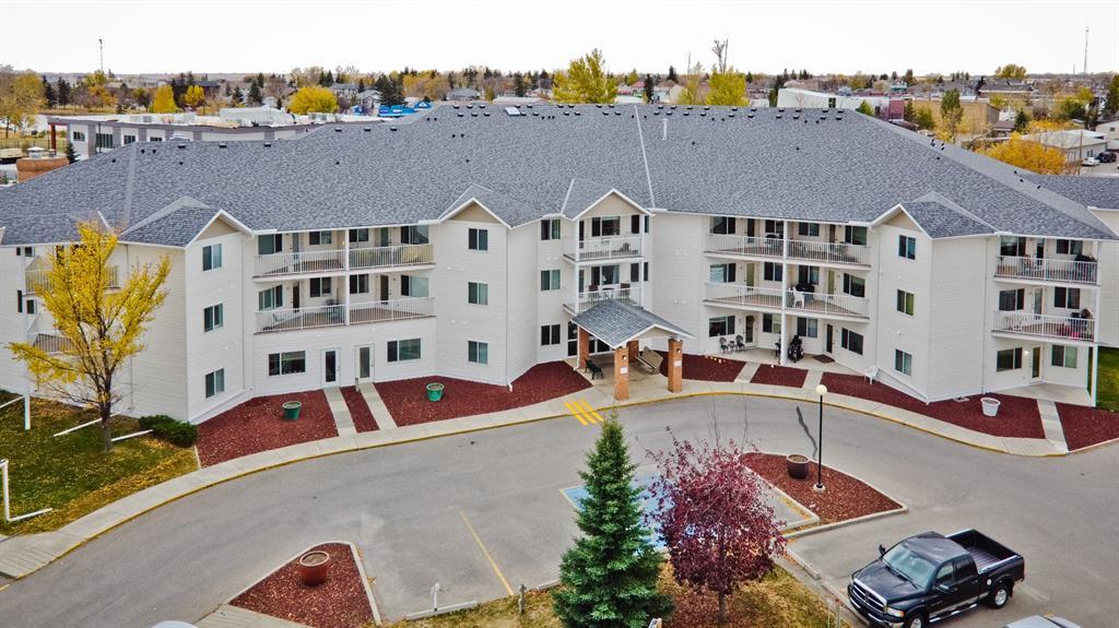 301, 3 Parklane Way Strathmore T1P 1N6 - MLS A2281048