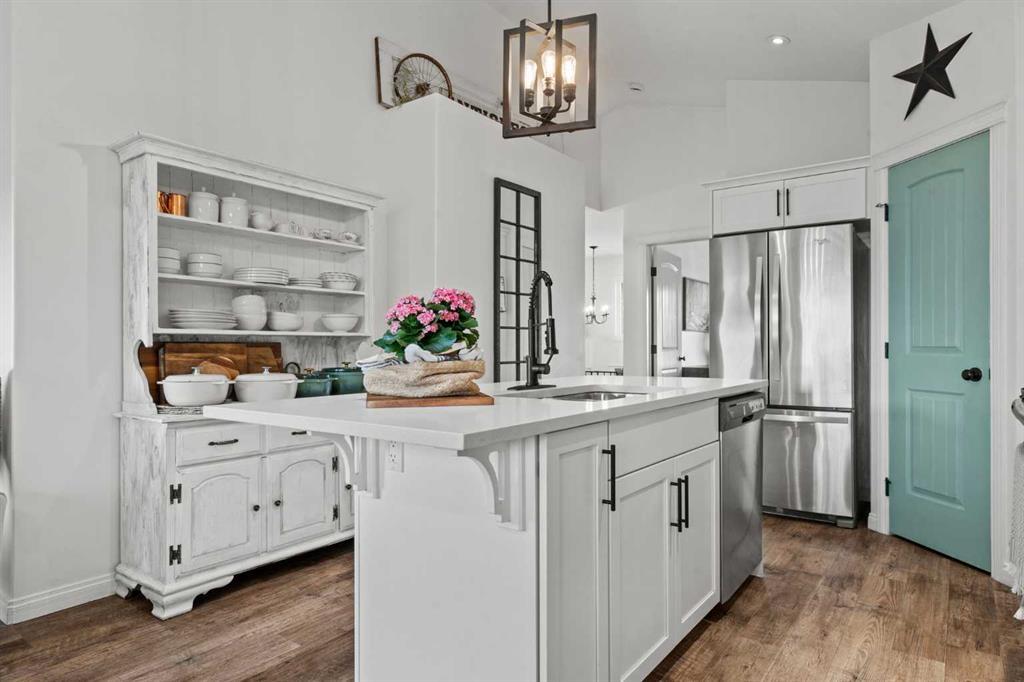 311 Mcleod Crescent, Diamond Valley, AB, T0L2A0