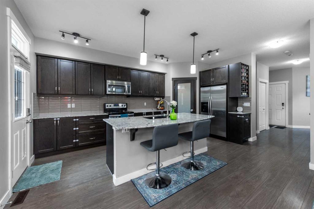 80 Legacy Reach Manor Se, Calgary, AB, T2X2C5