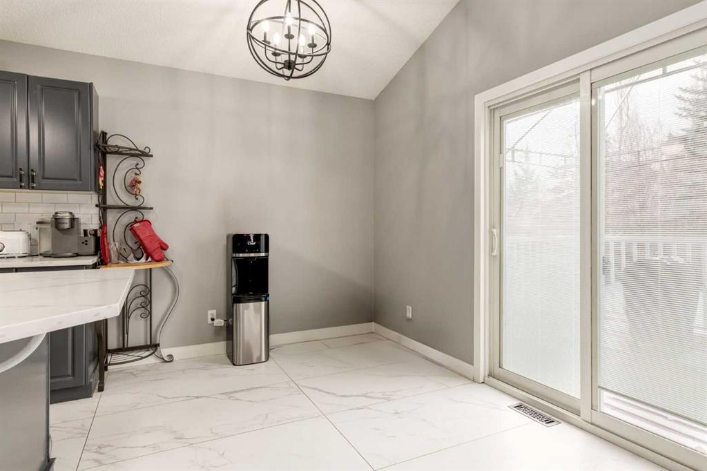 Xx Somerset Square Sw Bi-Level Home sold for $XXXXXX in Somerset ...