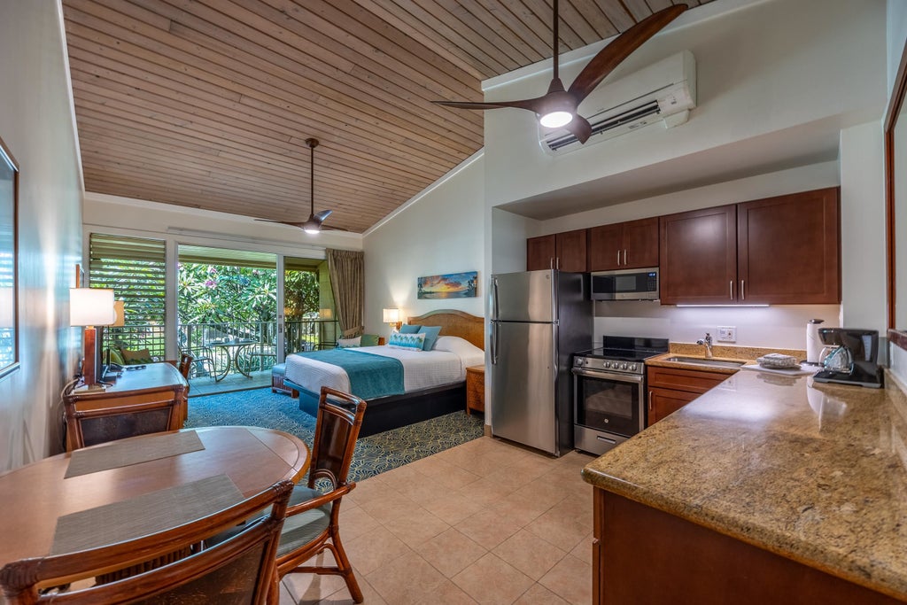 Napili Shores D224 | 5315 Lower Honoapiilani Rd, Unit D224, Napili/Kahana/Honokowai, HI 96761
