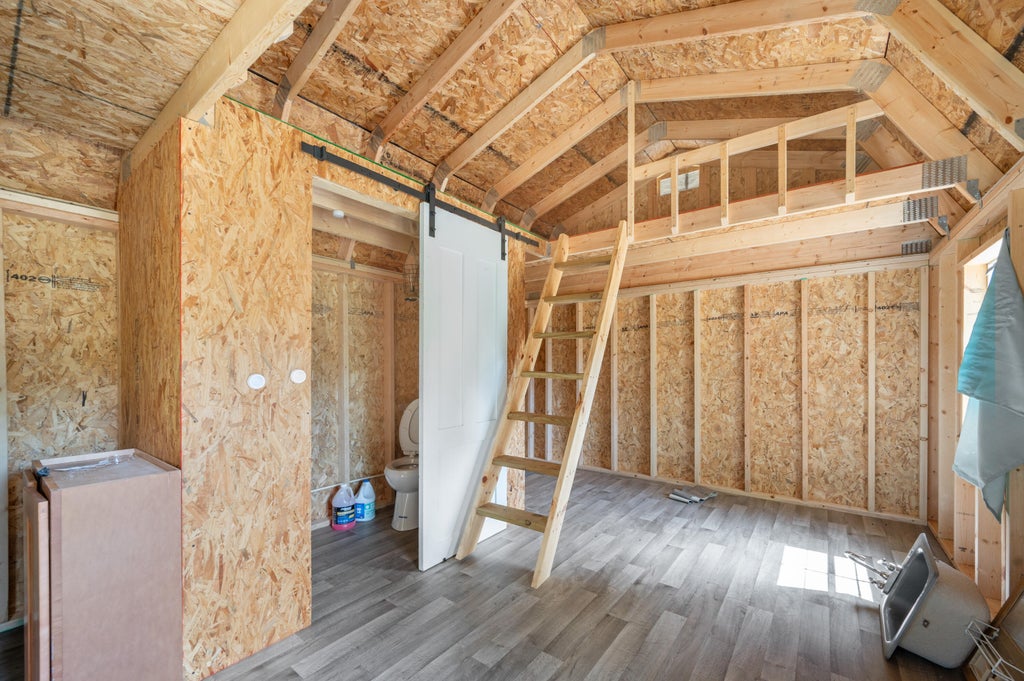 8952 Otterside Dr, Unknown City Property Listing: MLS® #72025031455