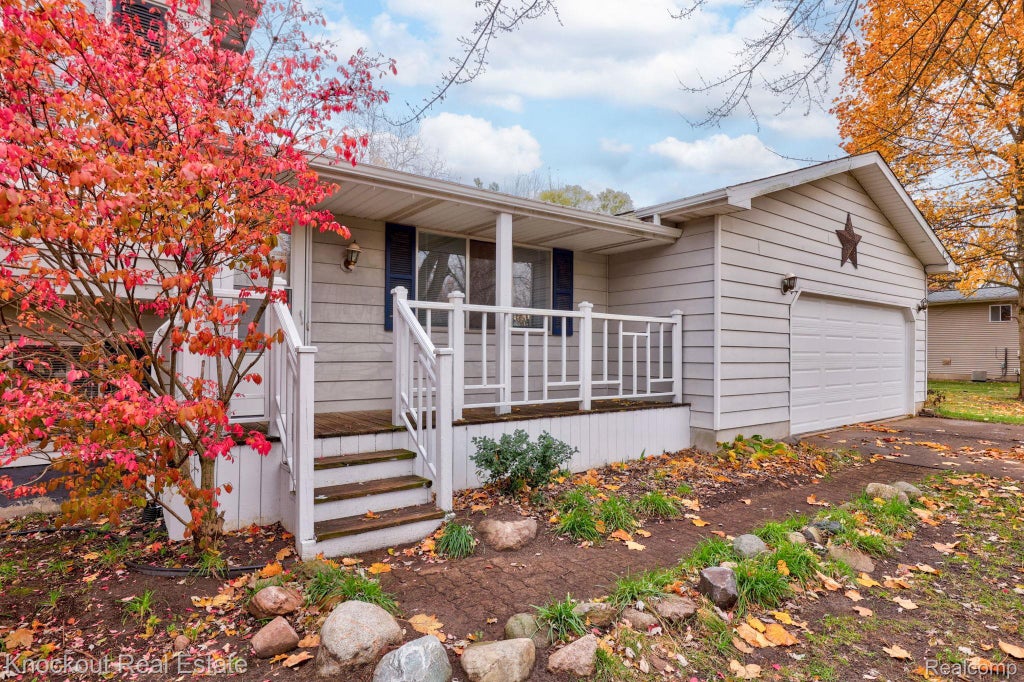 10456 Nichols Road, Montrose charter township Property Listing: MLS ...