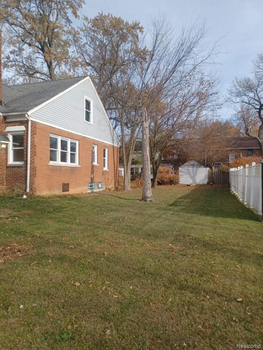 15496 Minock Street, Detroit city Property Listing: MLS® #20251055969