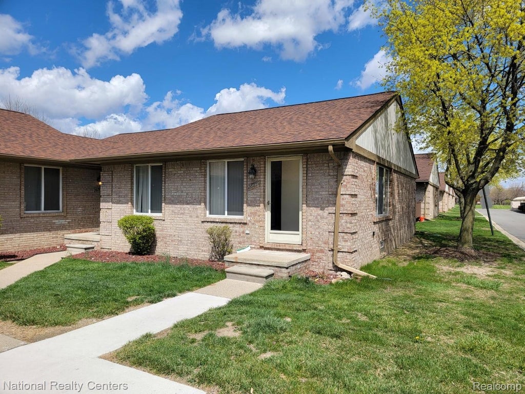26811 Villa Calabrese, Warren city Property Listing: MLS® #20261000797