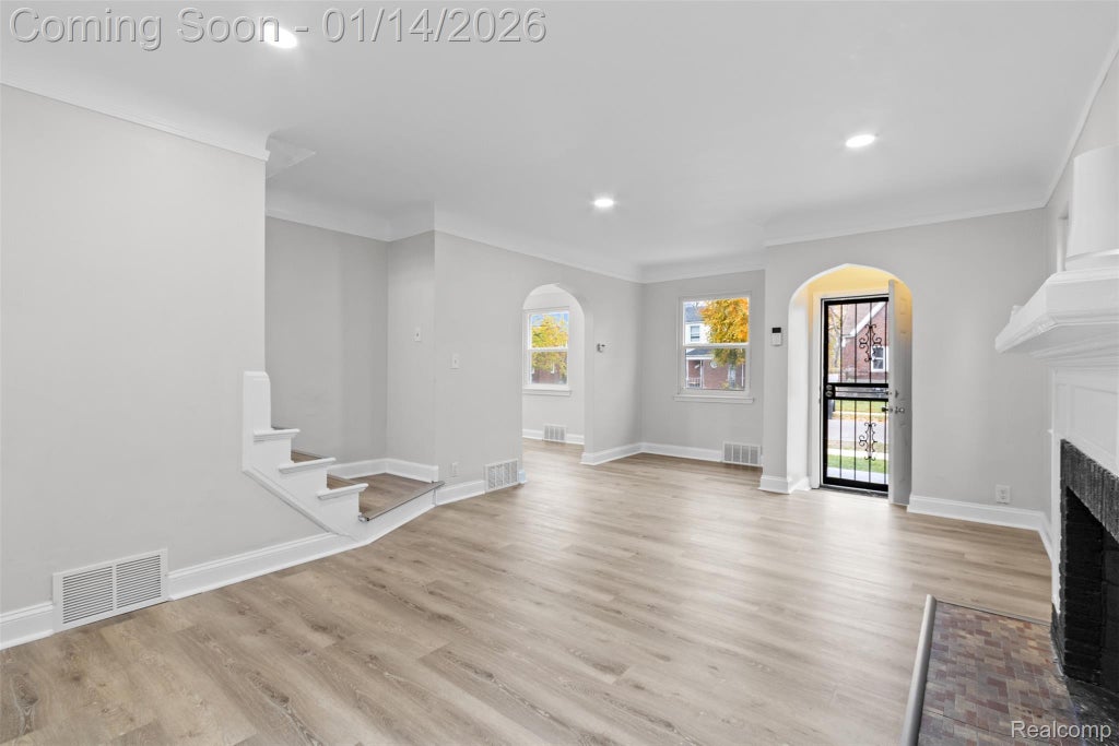 4364 Somerset Avenue, Detroit city Property Listing: MLS® #20261002447