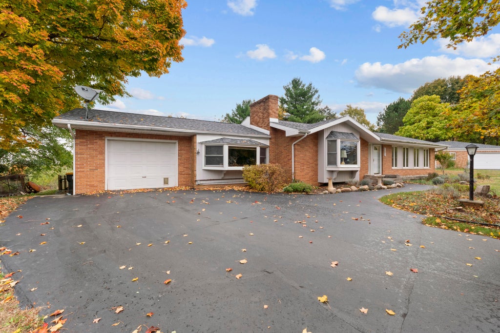 2 Azalea Court, Hillsdale city Property Listing: MLS® #53025055955