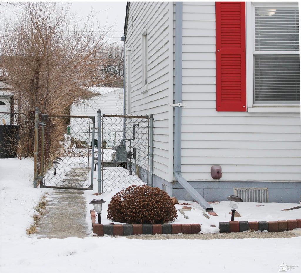 31948 Bridge St, Garden City city Property Listing: MLS® #57050196813