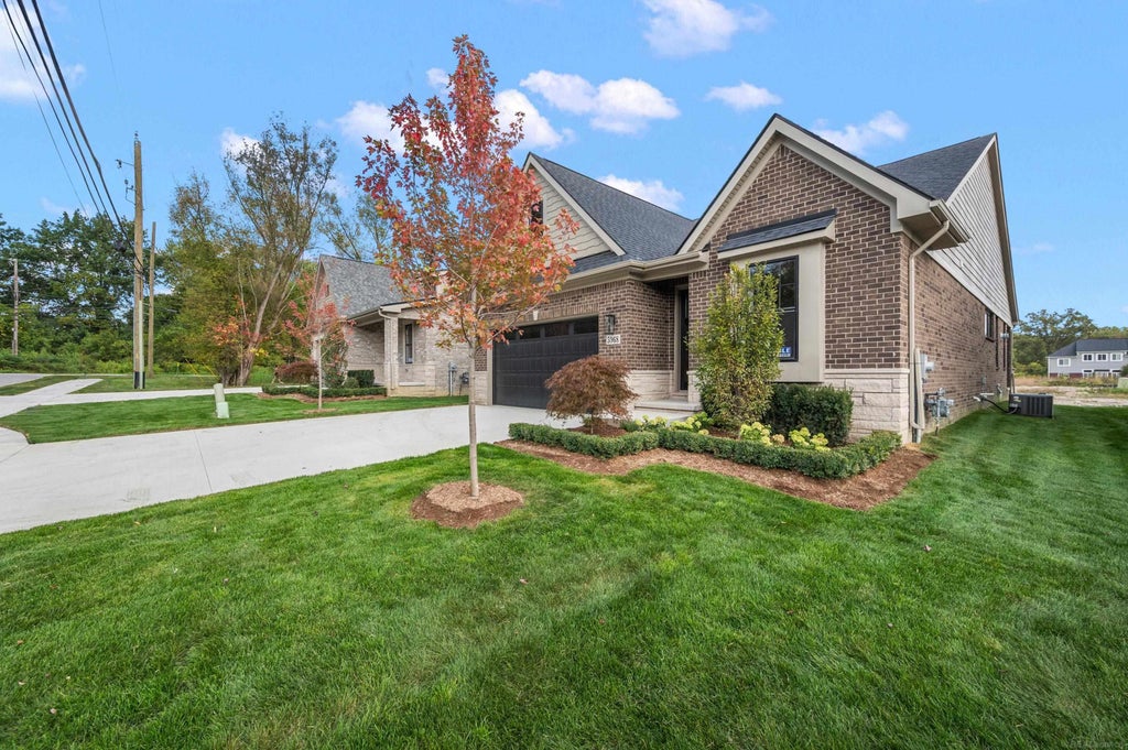 5944 Willow Grove, Troy city Property Listing: MLS® #58050196877