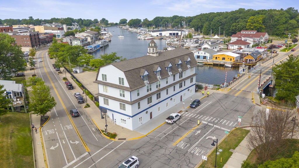 532 Dyckman Avenue Unit: B1a, South Haven city Property Listing: MLS ...