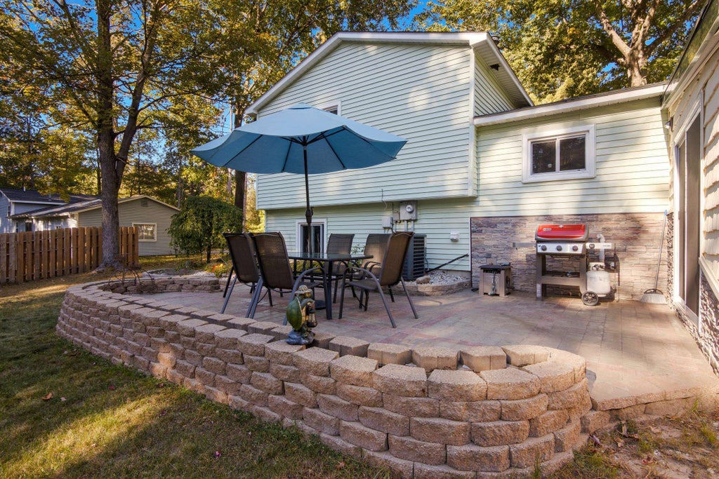 9669 Chateau St, Green Lake township Property Listing: MLS® #78080062725