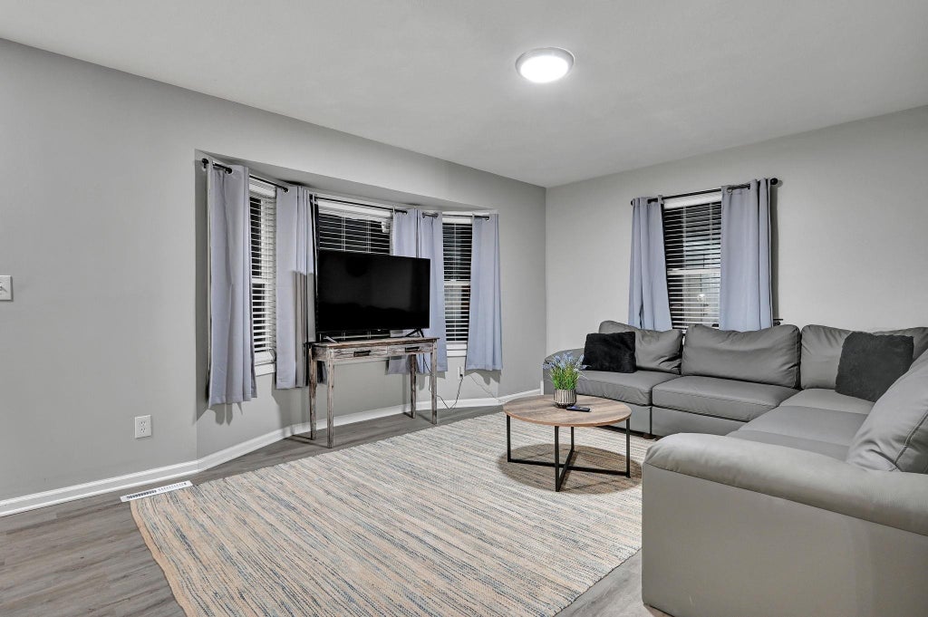 4000 Stabler, Lansing city Property Listing: MLS® #78080064514