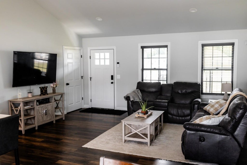 1826 Riley Road, St. Clair city Property Listing: MLS® #81025062568