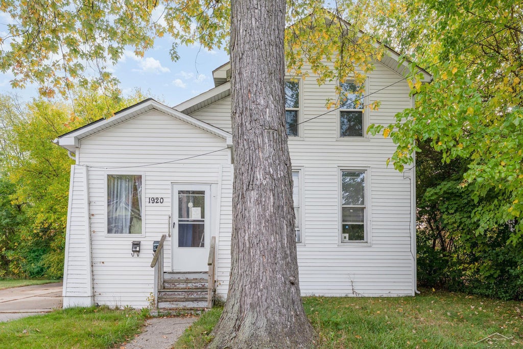 1920 Hanchett St, Saginaw city Property Listing: MLS® #61050191904