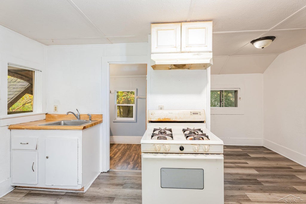 1920 Hanchett St, Saginaw city Property Listing: MLS® #61050191904