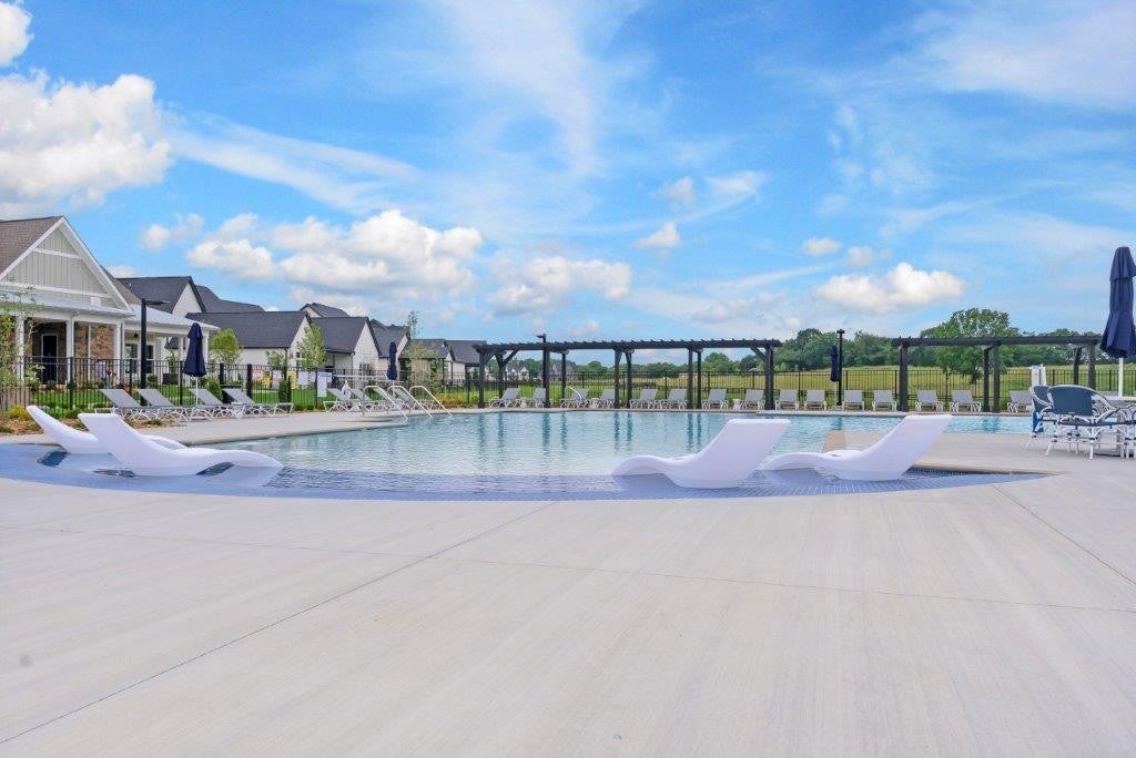 8005 Whitcroft Dr, College Grove Property Listing: MLS® #2985995