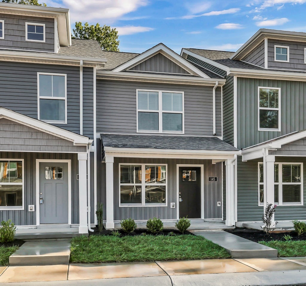 145 Quarry Point Dr, Clarksville Property Listing: MLS® #3017897