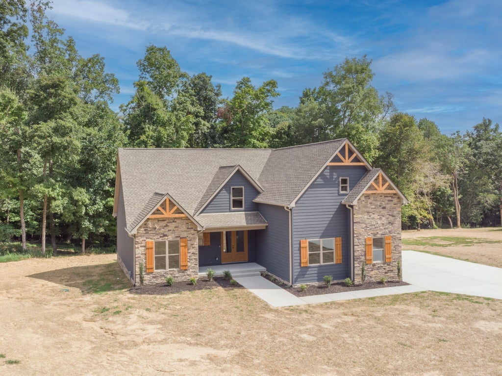 1191 Hangar Rd, Springfield Property Listing: MLS® #3067993