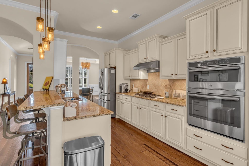 2108 Willowmet Dr, Brentwood Property Listing: MLS® #3079546