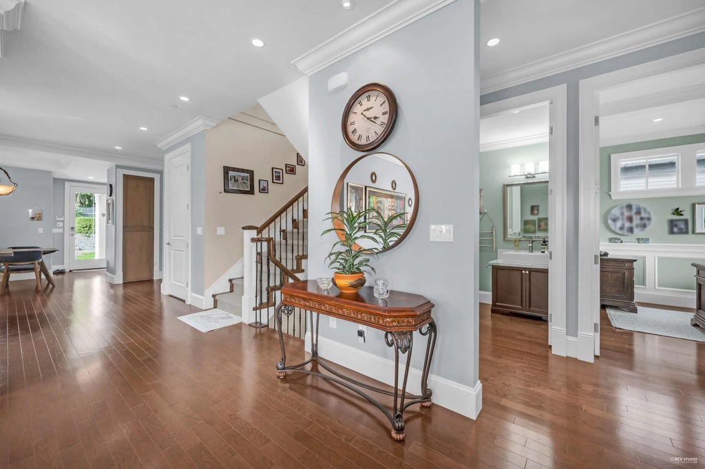 For Sale 1287 Gordon Avenue, West Vancouver Property Listing - R3049272