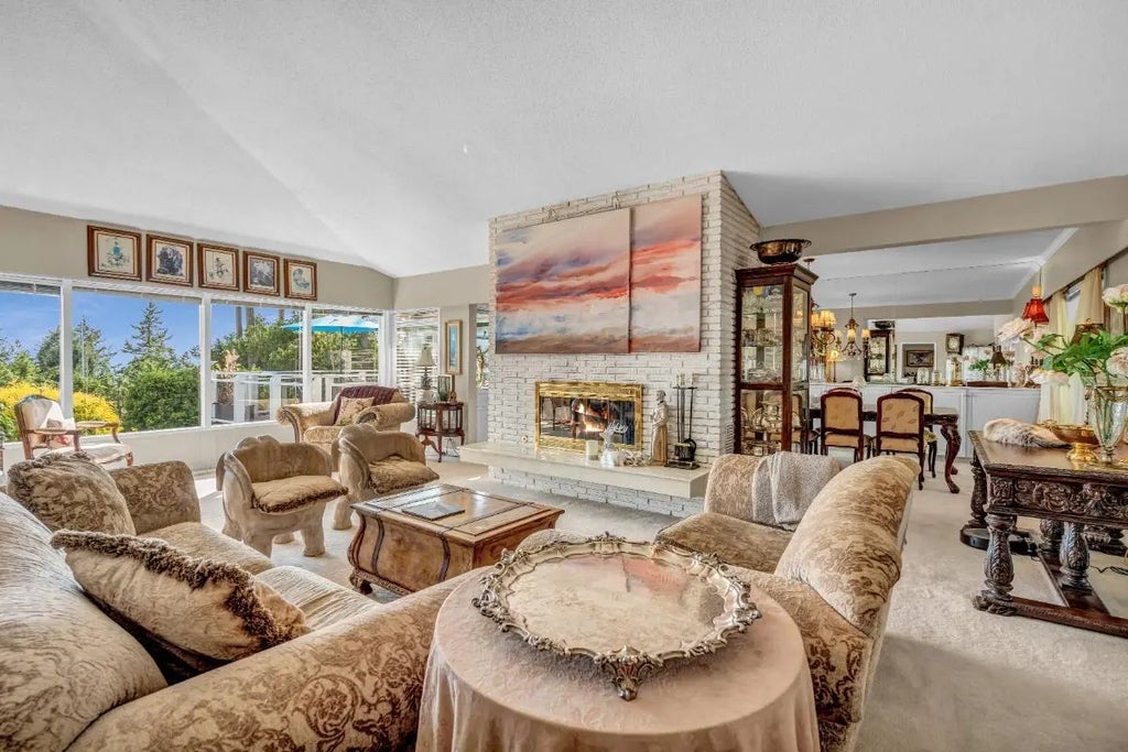 4415 Woodcrest Road, West Vancouver Property Listing: MLS® #R3081379