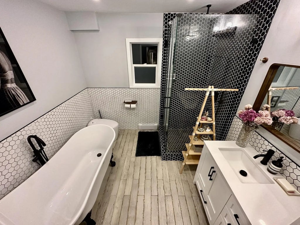 1215 Nepal Crescent, West Vancouver Property Listing: MLS® #R3081342