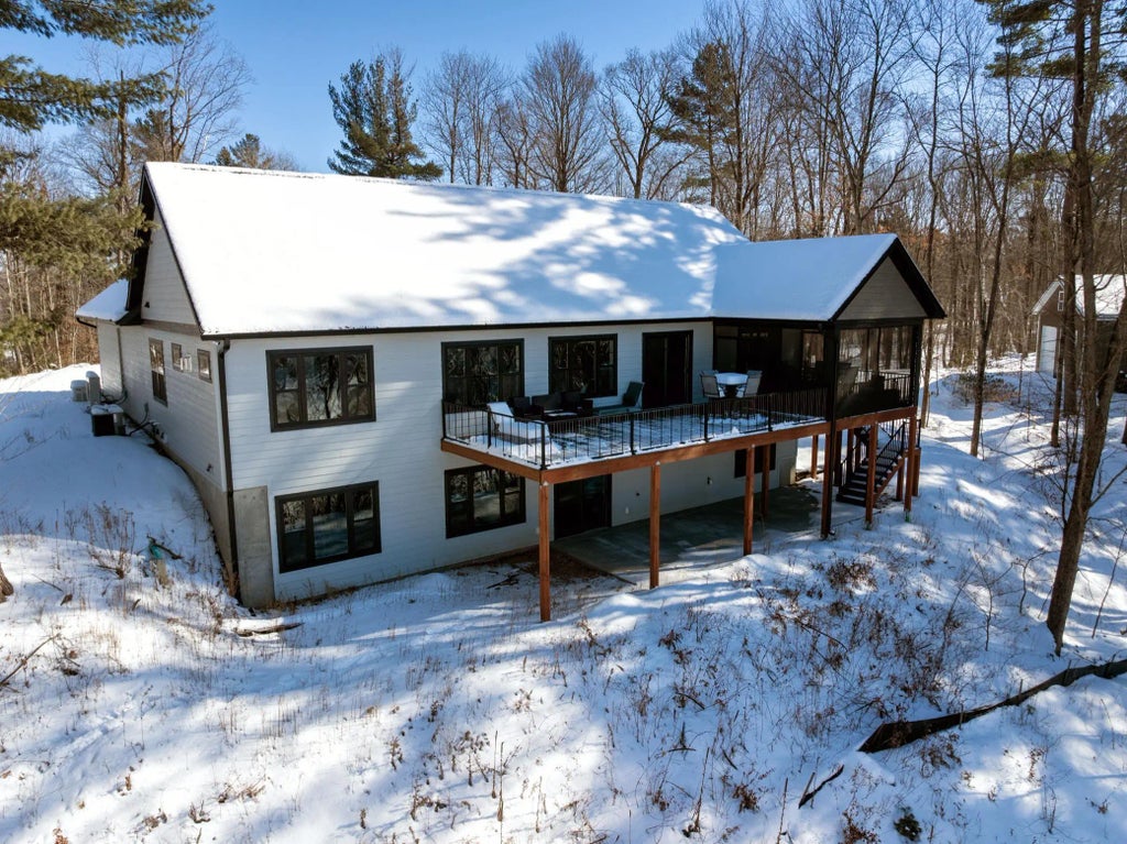 2568 28 1/4 Street, Birchwood - MLS #6671631 - LakePlace.com