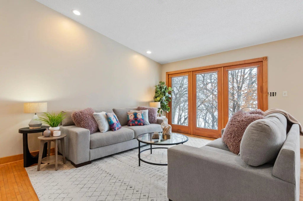 18958 N Ridge Drive, Glenwood - MLS #7005954 - LakePlace.com