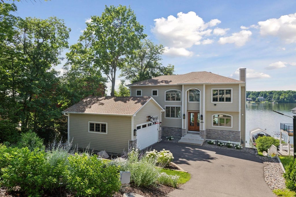 6001 Ridgewood Road, Mound - MLS #7009702 - LakePlace.com