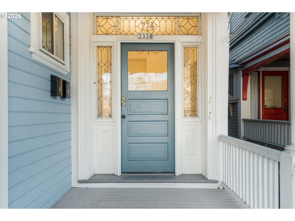 2338 Nw Hoyt St, Portland Property Listing: MLS® #296412625